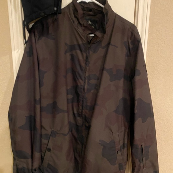 Billabong | Jackets & Coats | Billabong Camo Puffer Jacket Bode Merrill ...